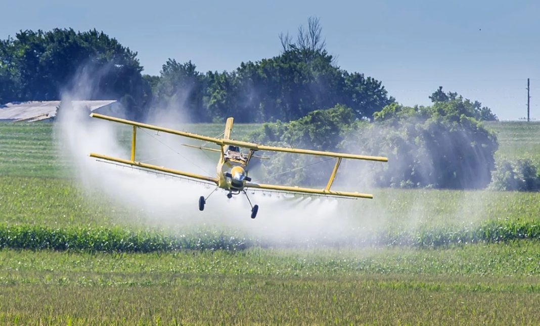 COP DUSTER: Local Crop Duster Sprays Deputies At Gun Range - Boca Post