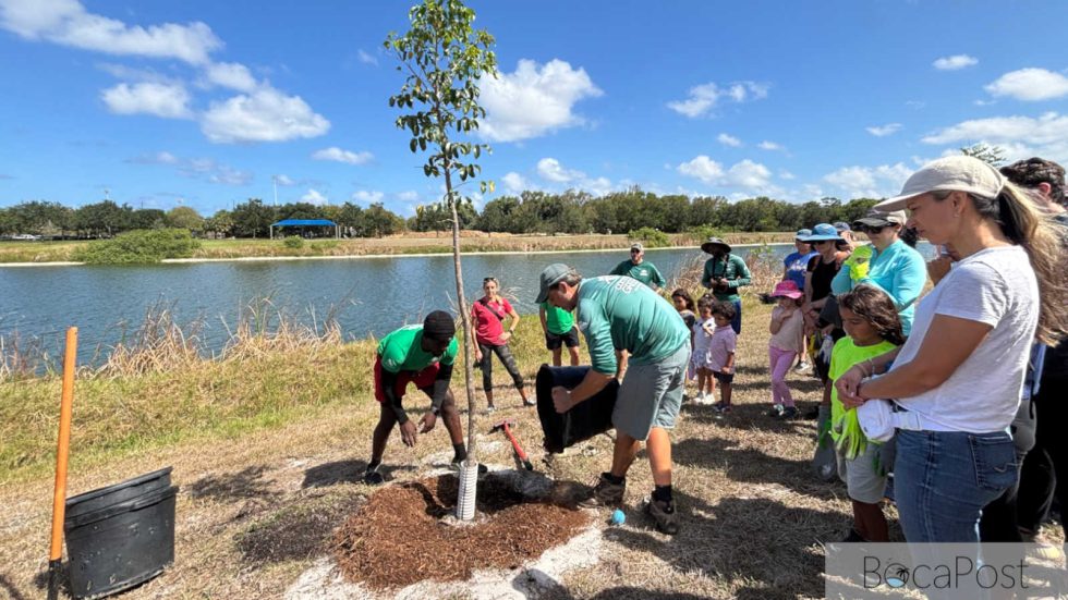 Boca Raton Reports Earth Month Cleanup, Tree Planting And Beach Recognition